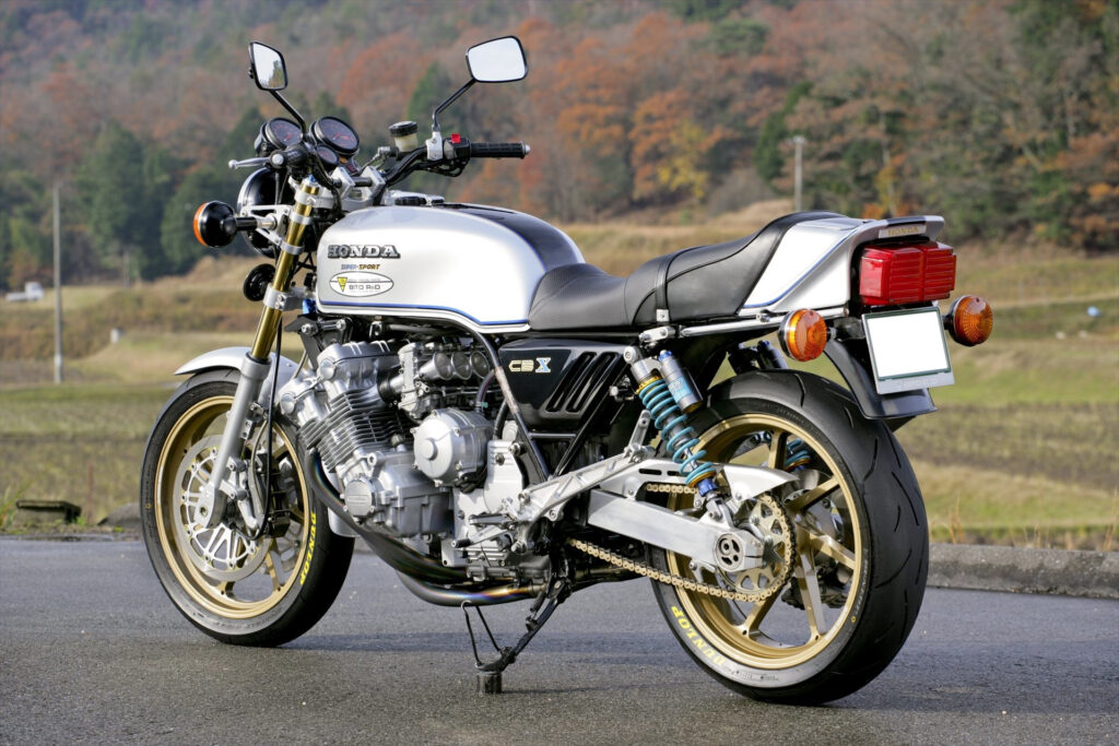 It’s a V12! It’s a V10! No, it’s an inline-6…….Bike? – The Driver's Hub